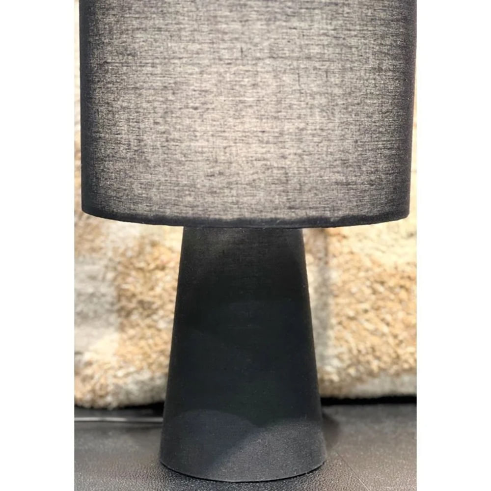 Lampara de mesa tela negra base conica e27 40w